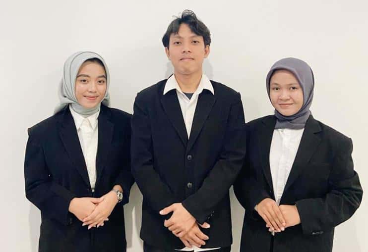 Kembali Menoreh Prestasi, Mahasiswa Fakultas Syariah Raih Juara I Lomba Debat Hukum Tingkat Nasional